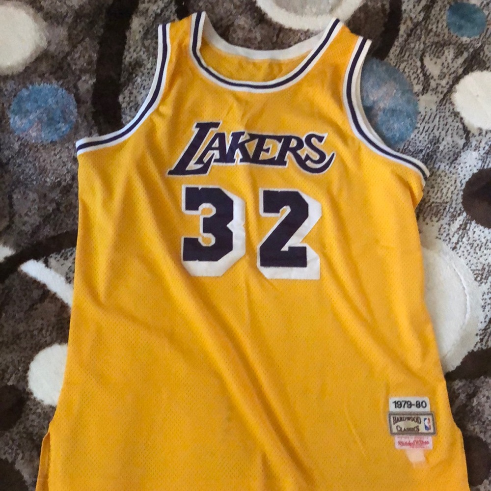 Throwback Magic Johnson Mitchell And Ness Jersey - Gem